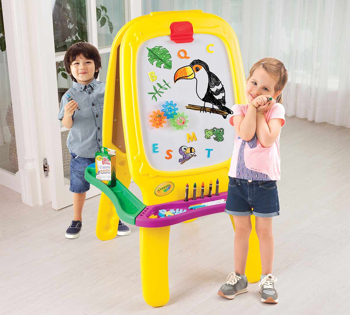 Deluxe Magnetic Double-sided Easel | Crayola
